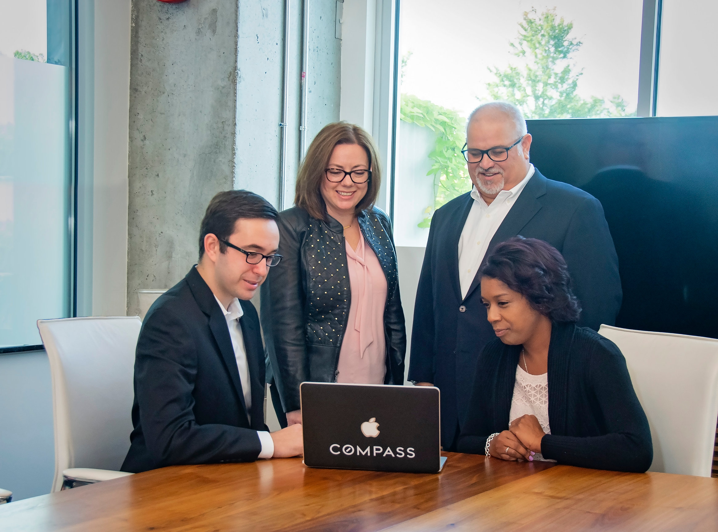 Professional Headshots & Portfolios - Maureen T Miller