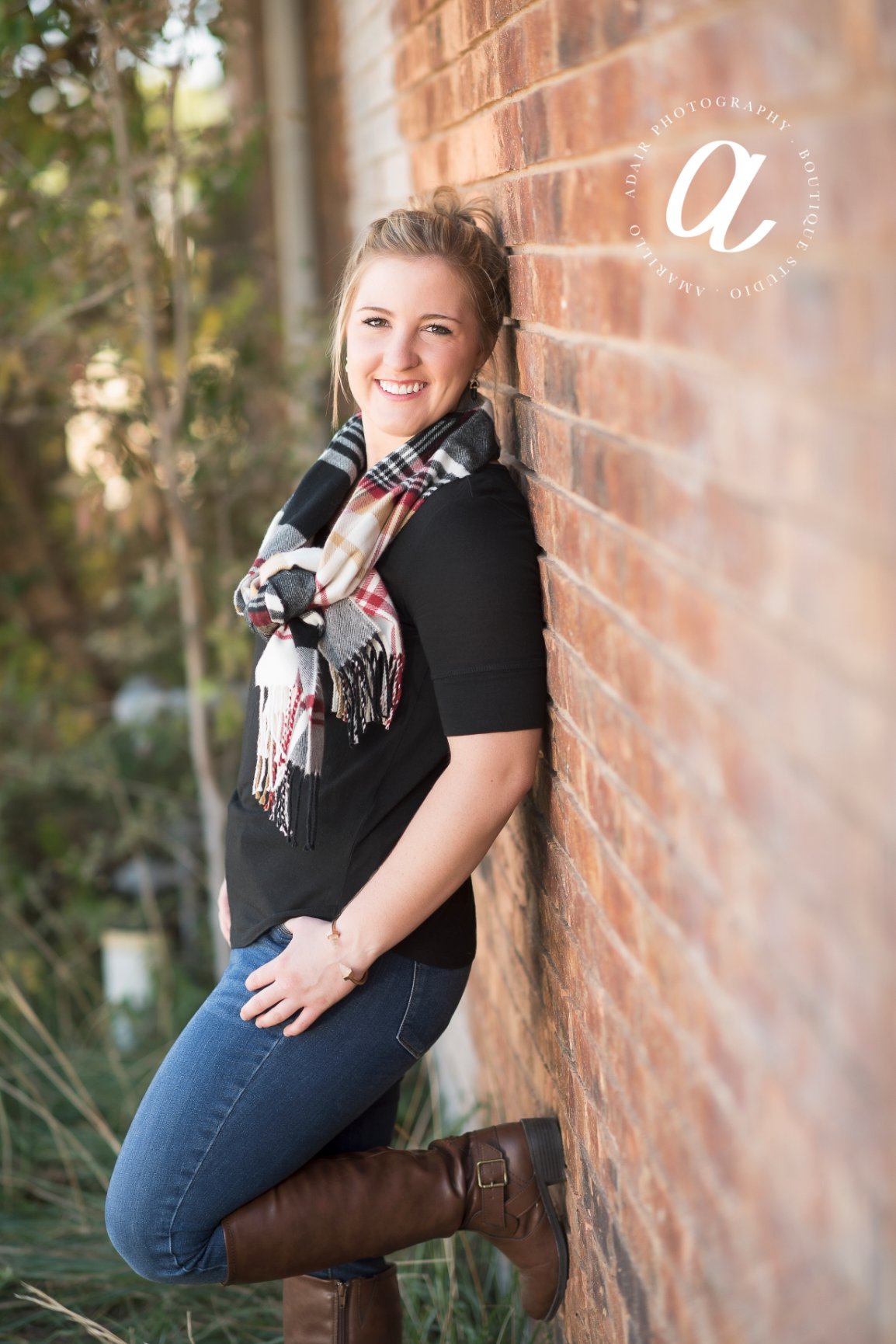 Jenna : On-location Session - Adair Photography
