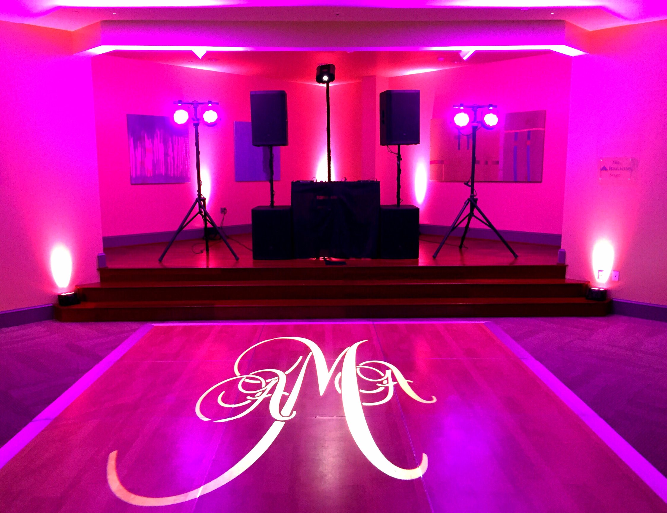 Wedding at Museum of Art with Metropolitan Disc Jockey / Event Lighting ...