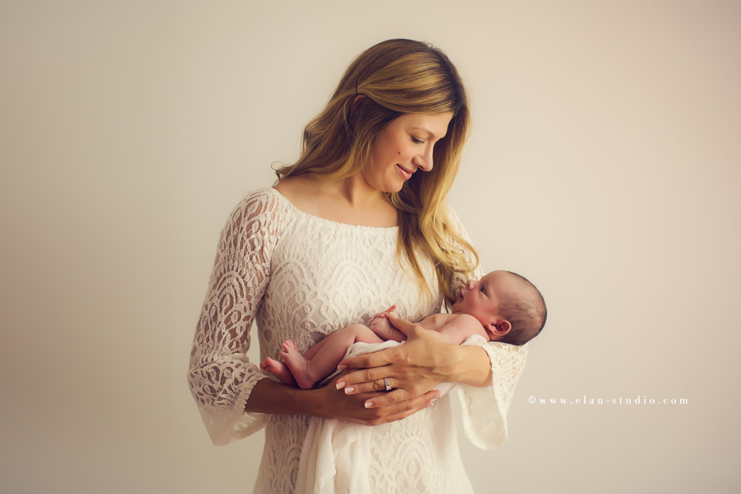 How to Photograph Your New Baby: 3 Tips - Elan Studio