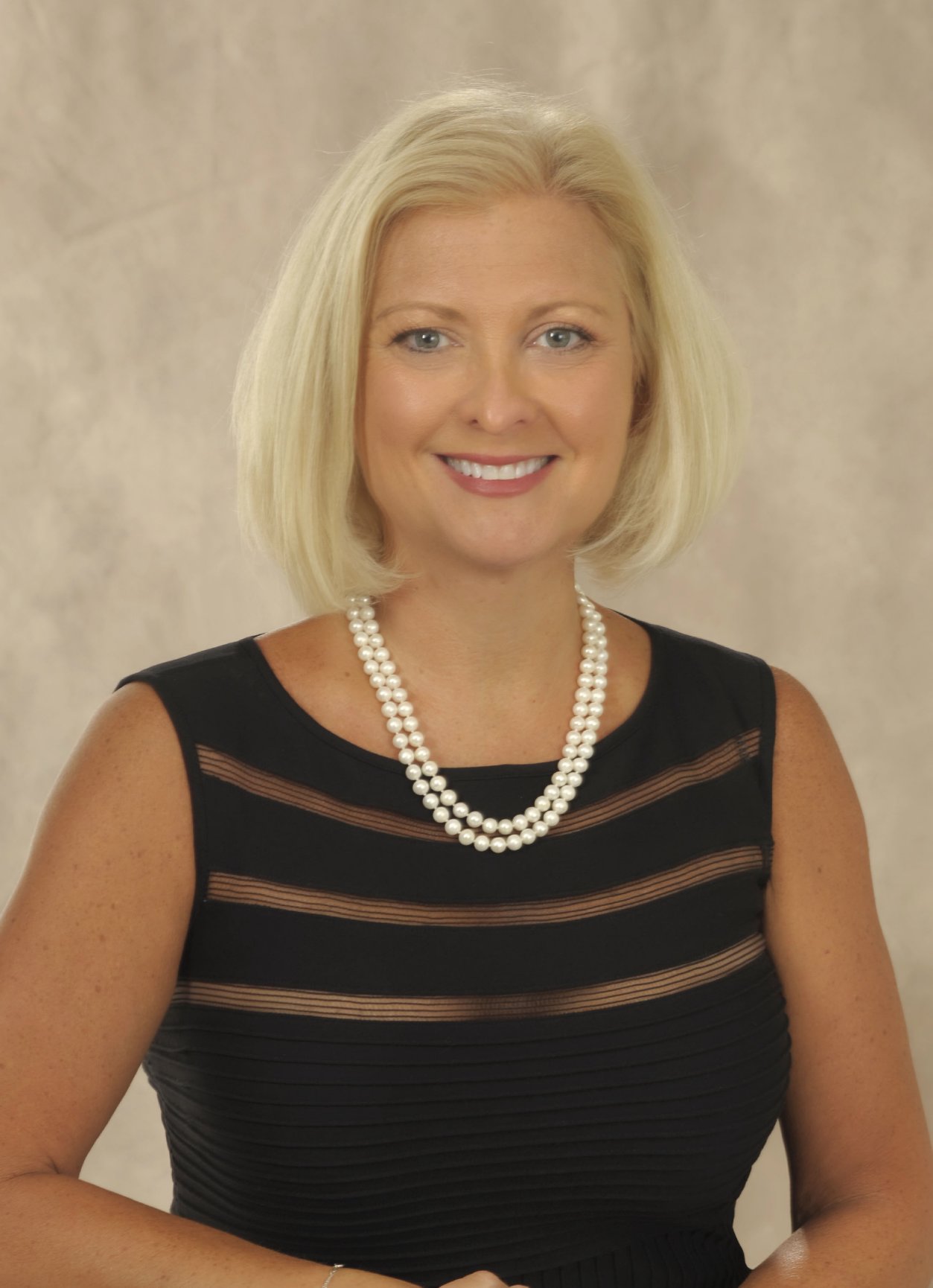 Executive Portraits - Betsy Barfield Photography
