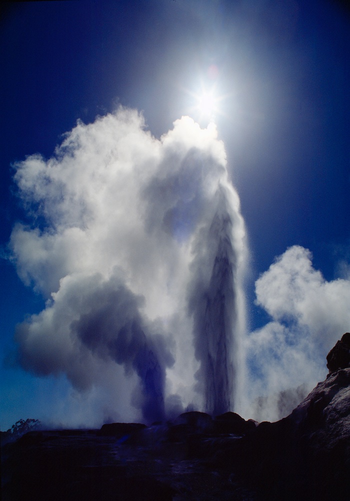 Geysers against the sun - Jim Zuckerman photography & photo tours