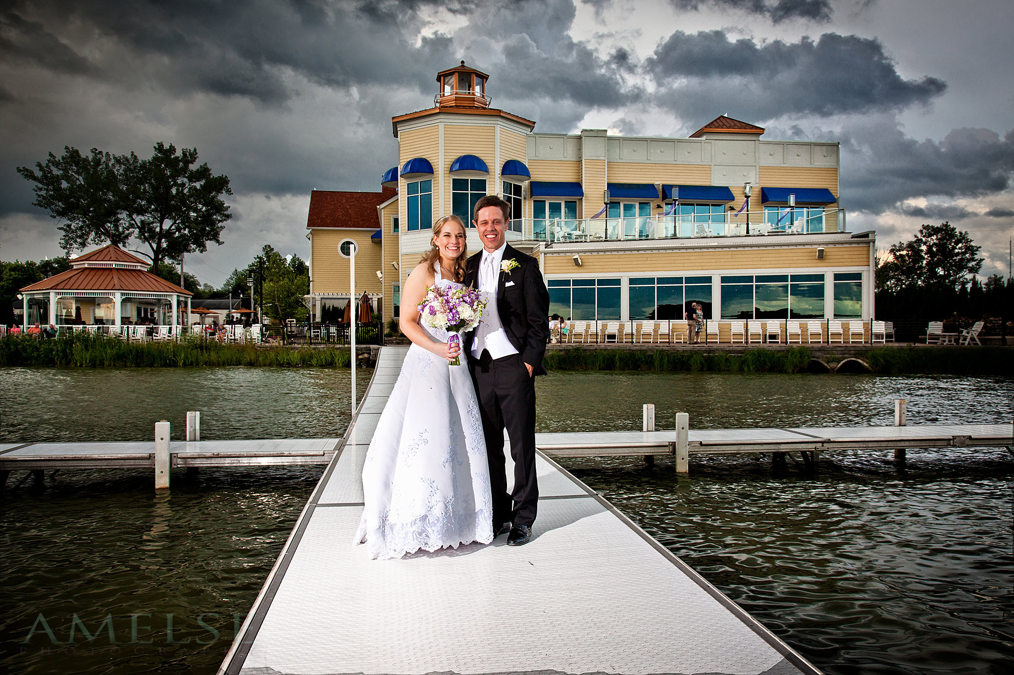Lighthouse Restaurant Cedar Lake Weddings