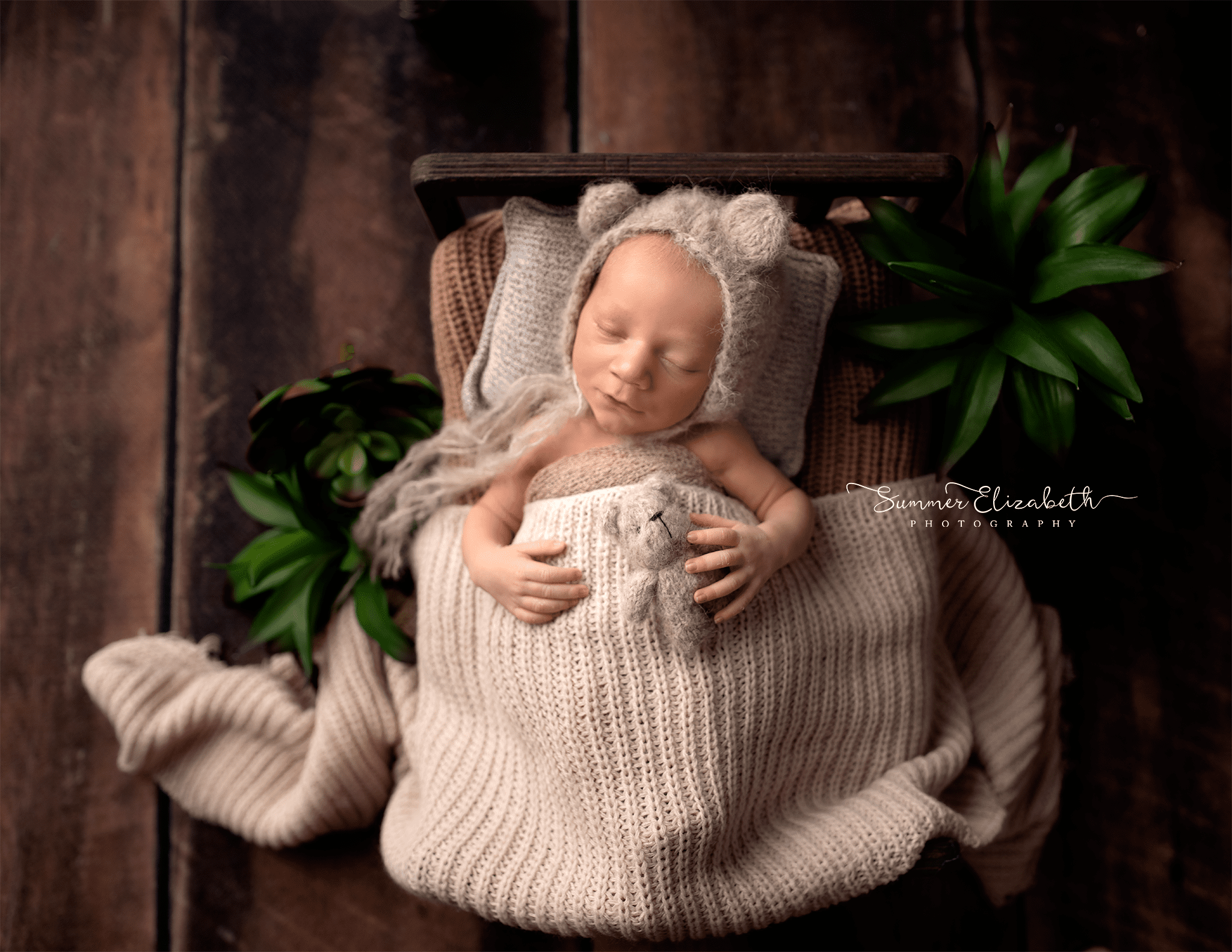 NEWBORN PHOTOGRAPHY SESSION – ASLEEP OR AWAKE! - Summer Elizabeth ...