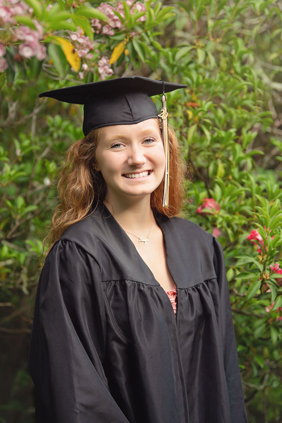 Kenzie / Azalea Gardens Senior Session / Senior Photographer - Jenee ...