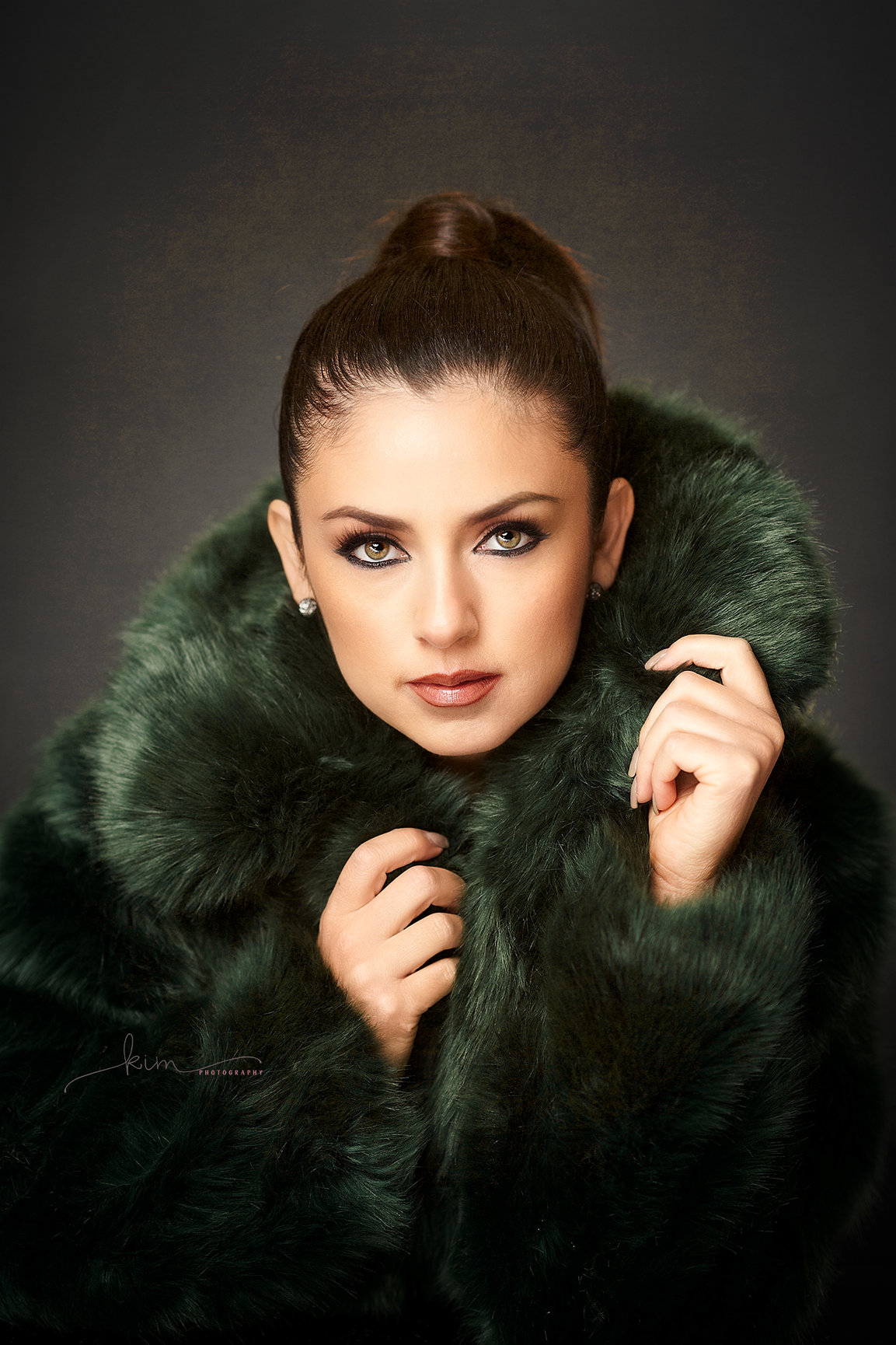 Glam Headshots! - Las Vegas Headshot Photographer