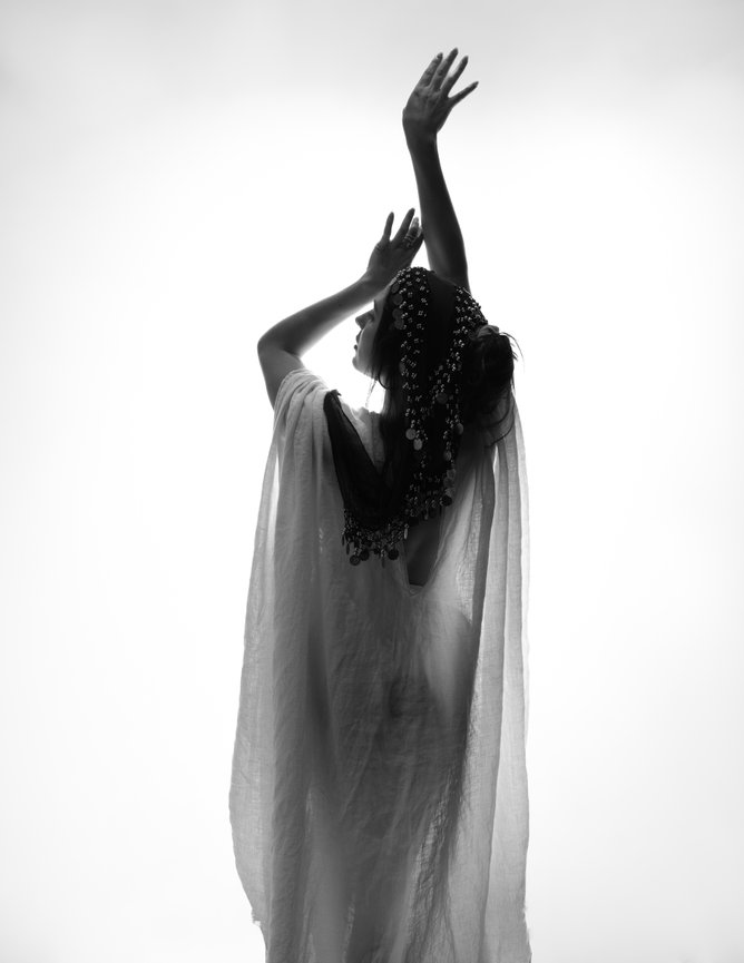 CREATIVE PORTRAITS - Helen Beavers