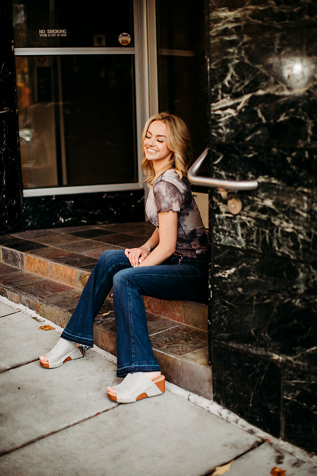 Maddie, Sumner Senior Photographer - Jennifer Tibbetts Photography