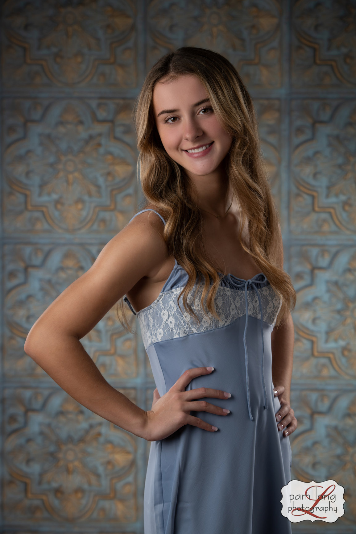 Peyton's senior portraits Class of 2022 - Pam Long Photography