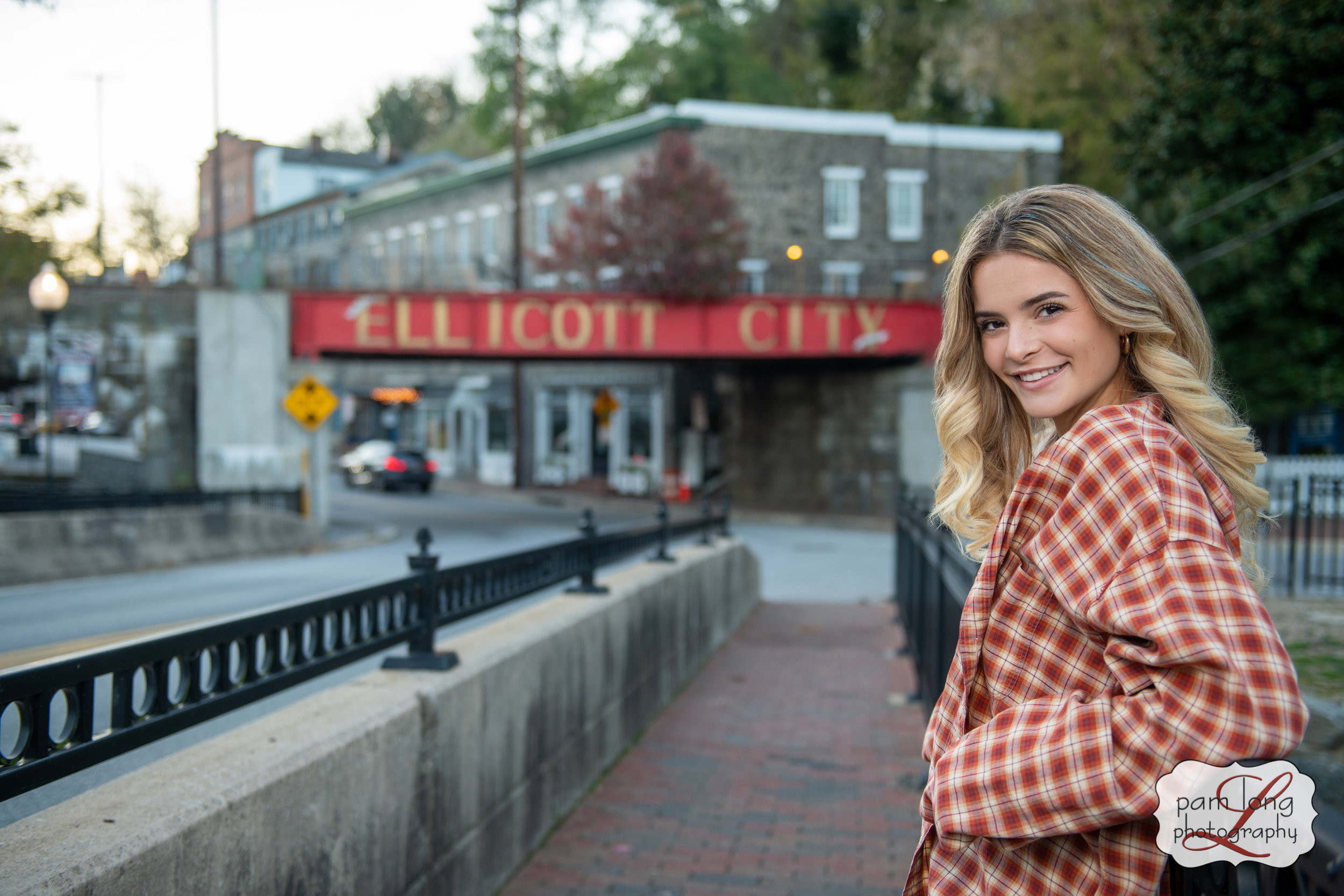 Claudia's Senior Portraits - Pam Long Photography