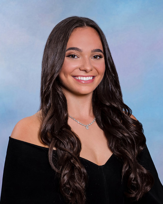 Class of 2024 -Tips for Your Senior Portraits - Lisa Mongulla Photography