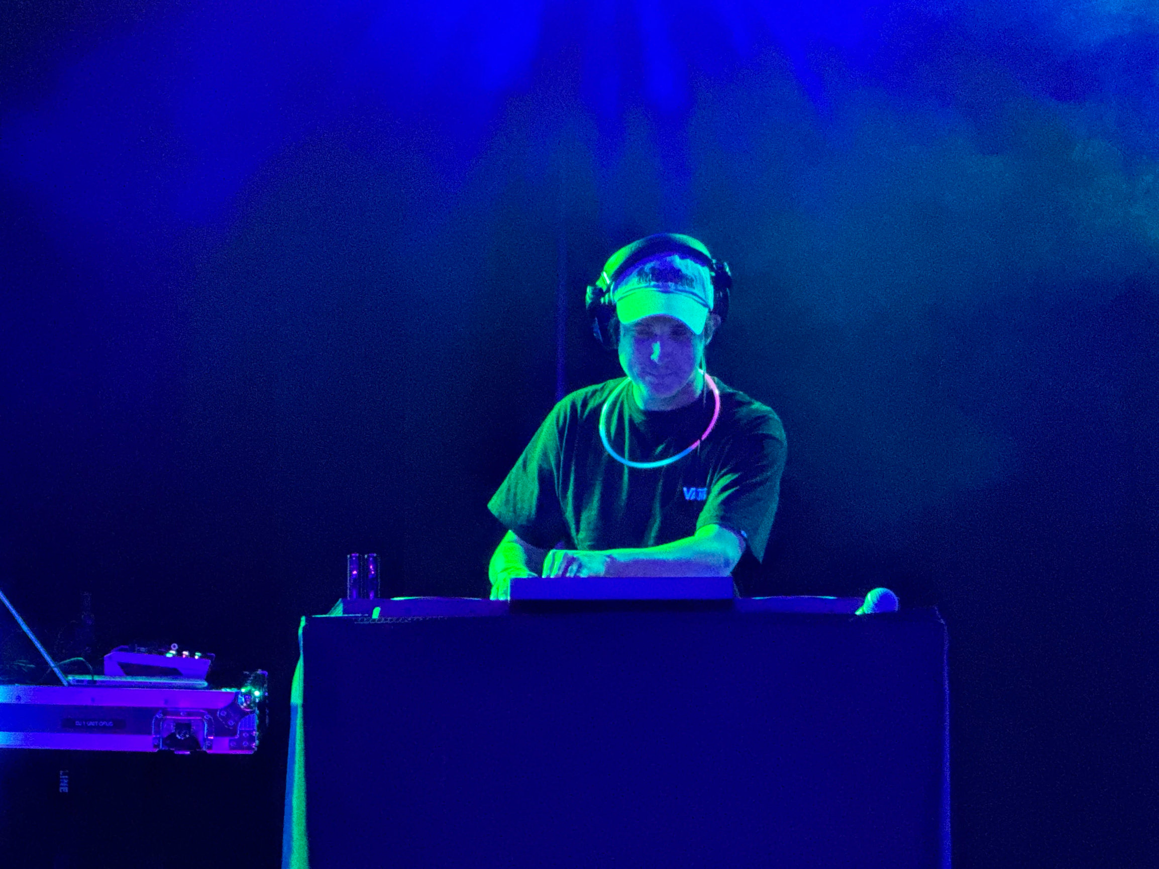 Metropolitan DJ Connor Singleton - Opening DJ at the 2024/2025 NYE ...