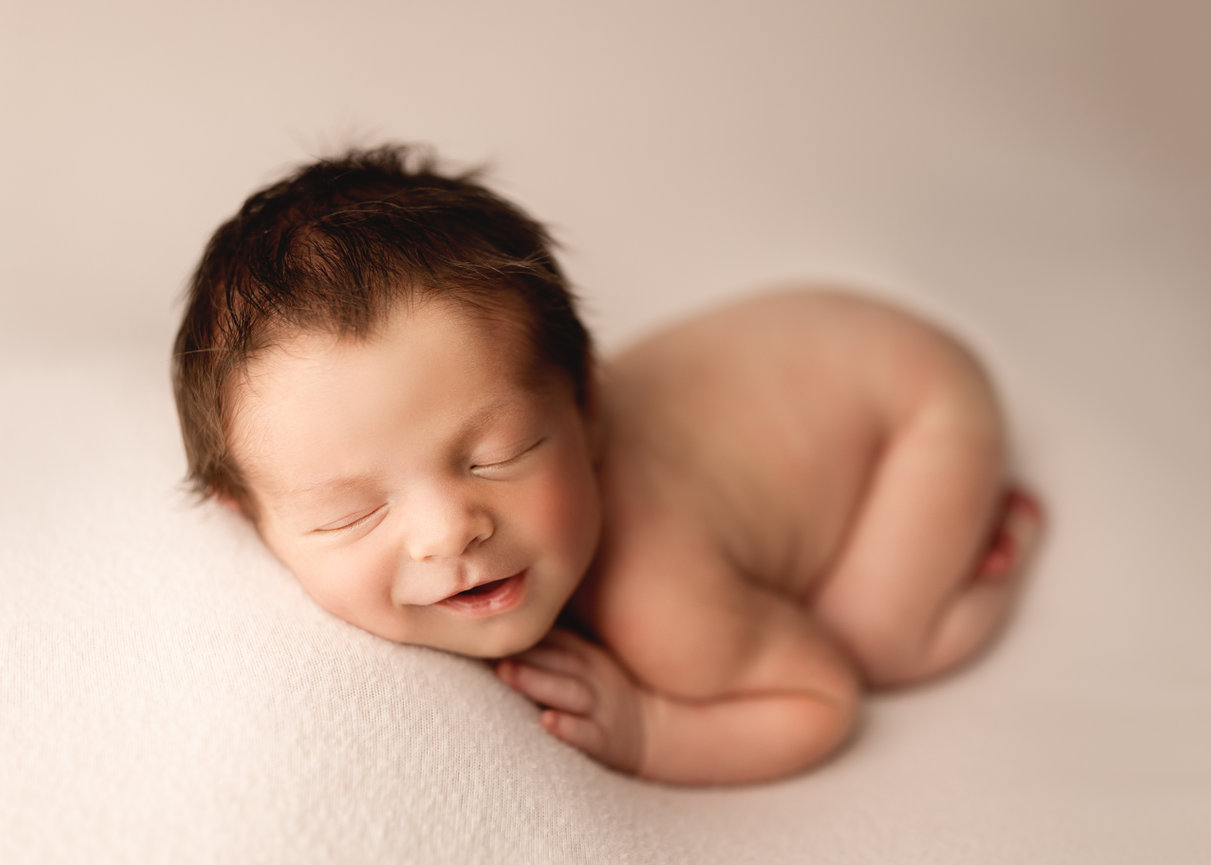 Orillia, Ontario Newborn Photographer | Mel Copeland Photography | Newborn