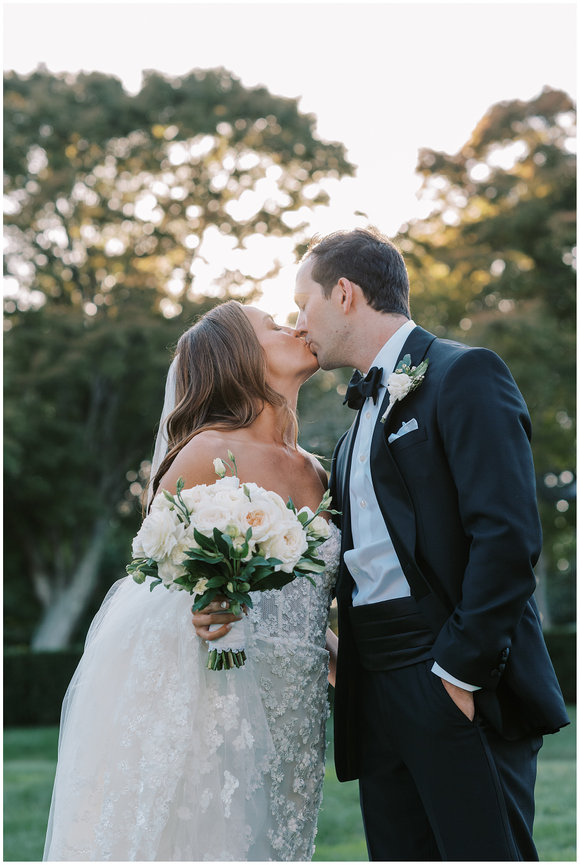 Leah + Connor / Glen Manor - Ludwig Photography