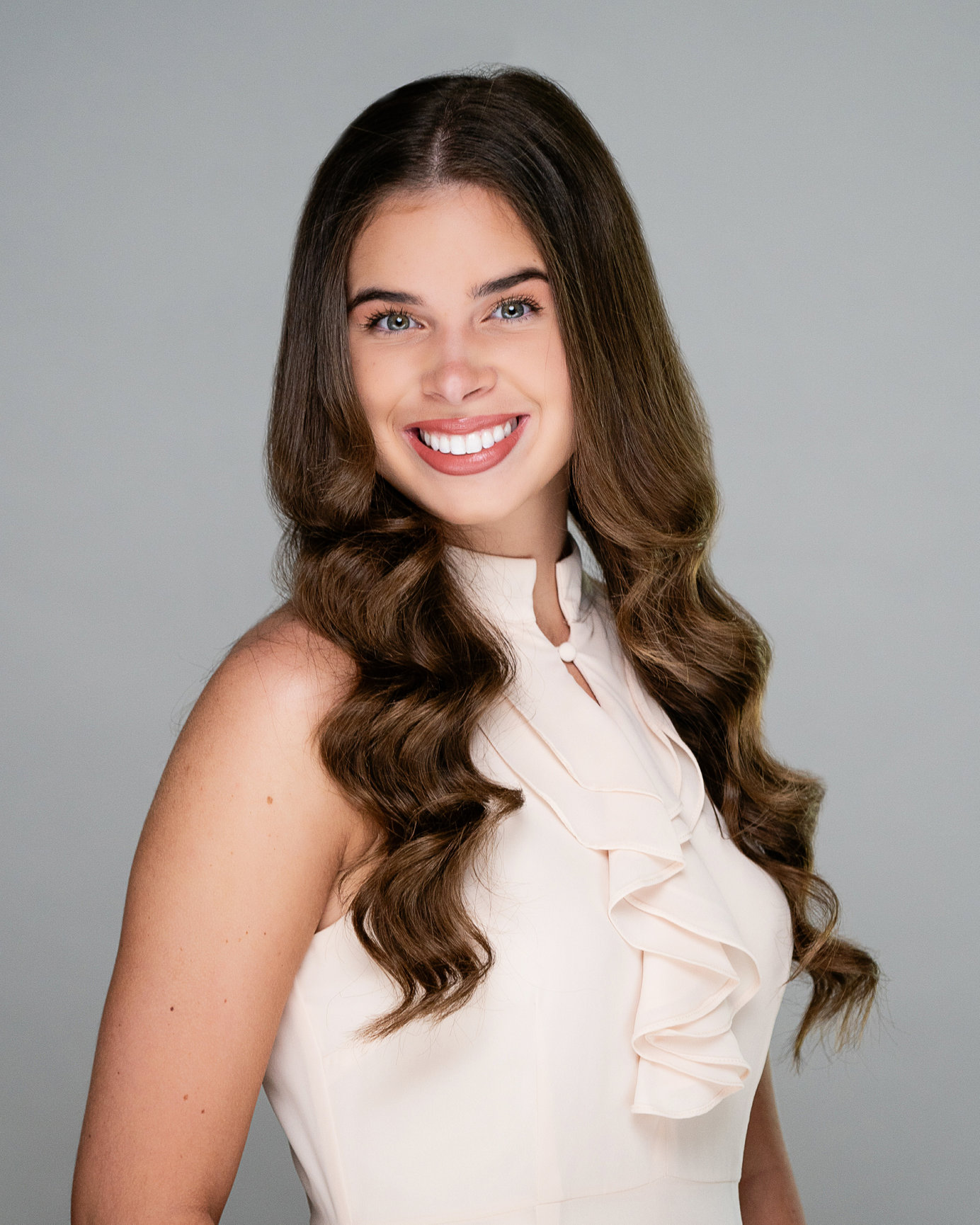 Butler Studio Distinguished Young Woman Contestant Headshots