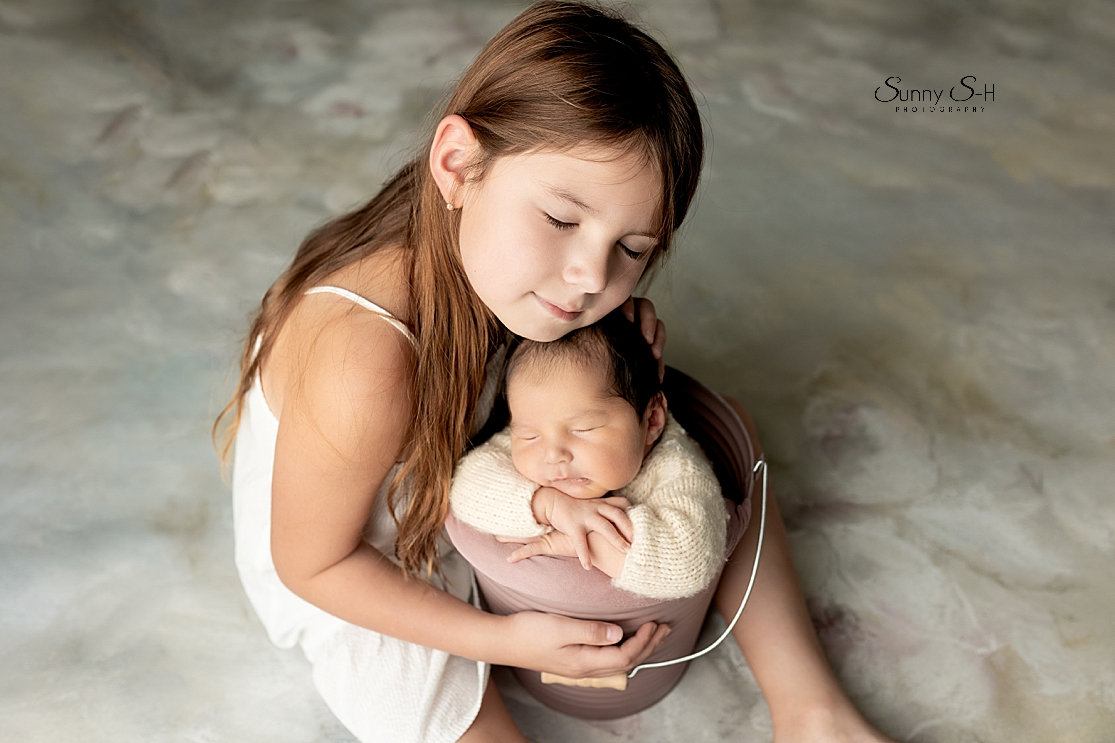10 day old Toni - Winnipeg Newborn Photography - Sunny S-H Photography