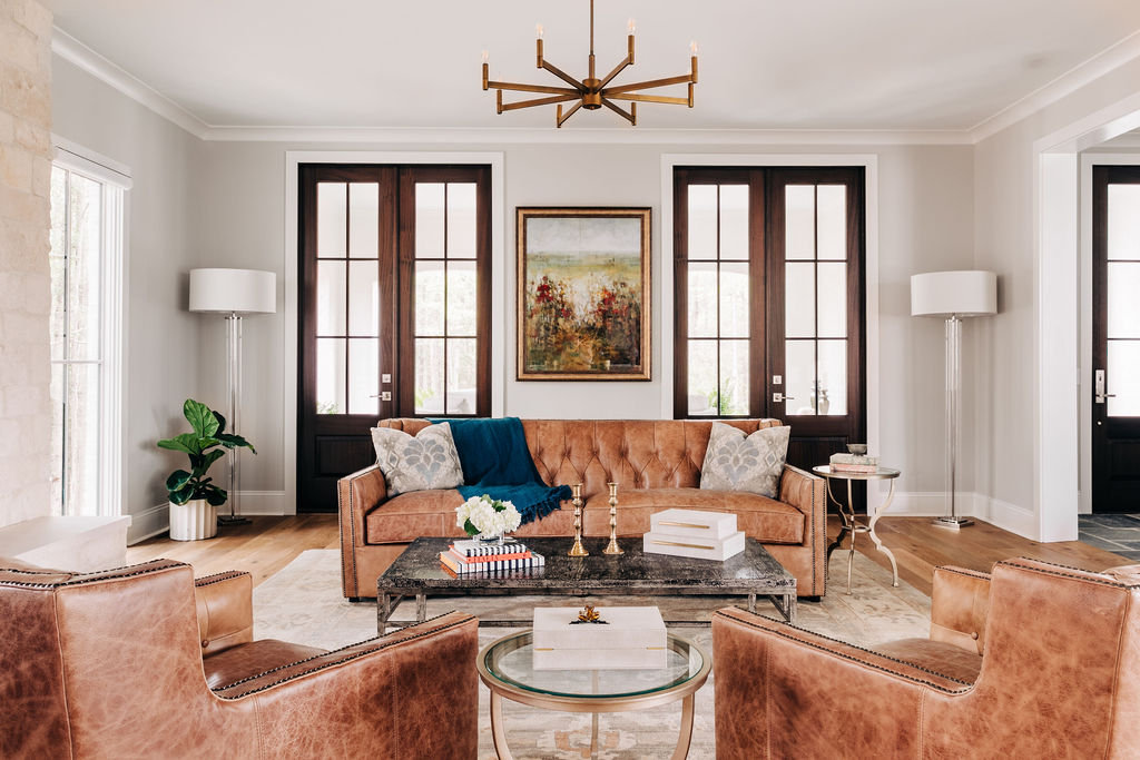 Acadia Minimal Manor - Stephanie Swander Interiors