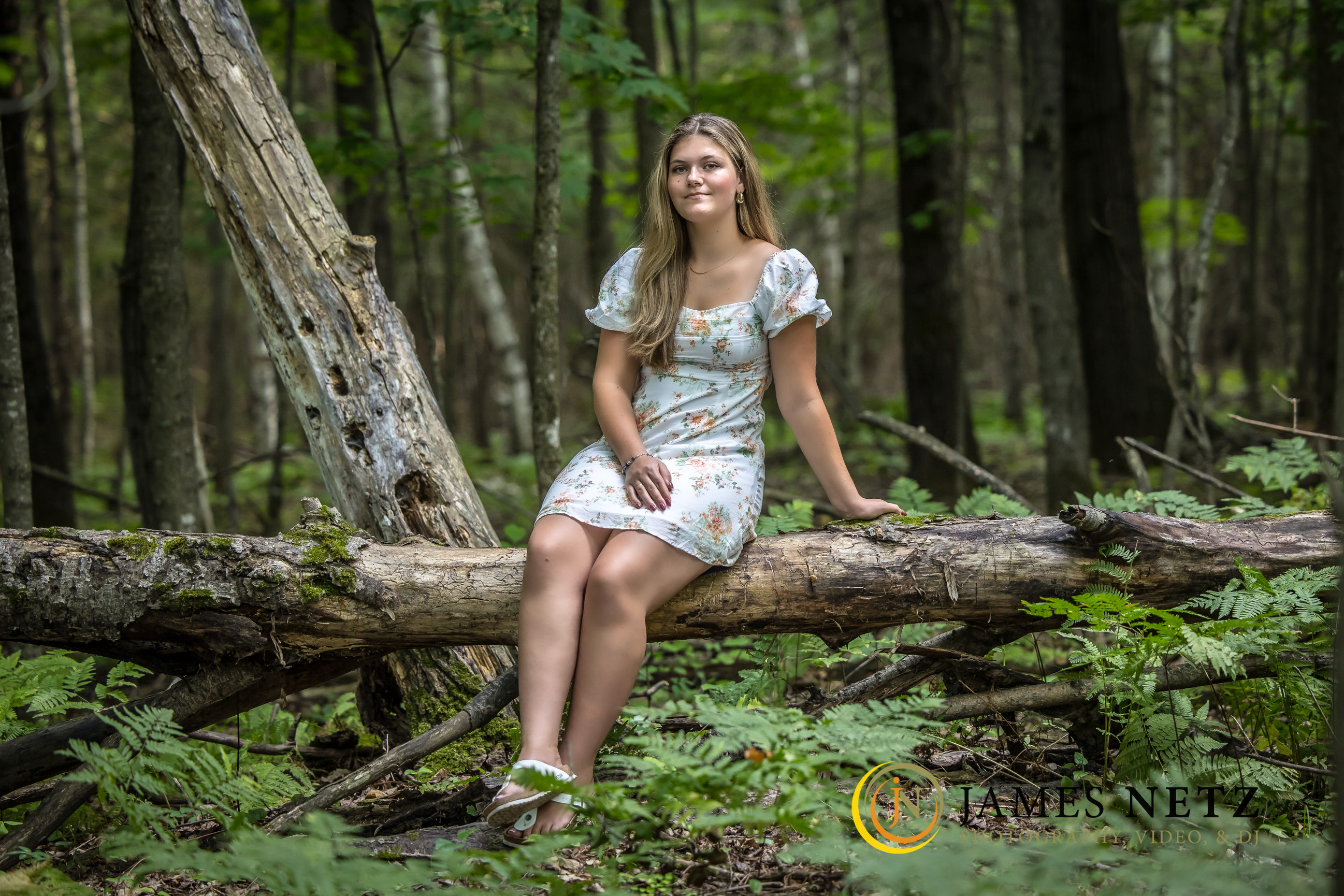 Mackenzie Senior Portraits - James Netz Photography