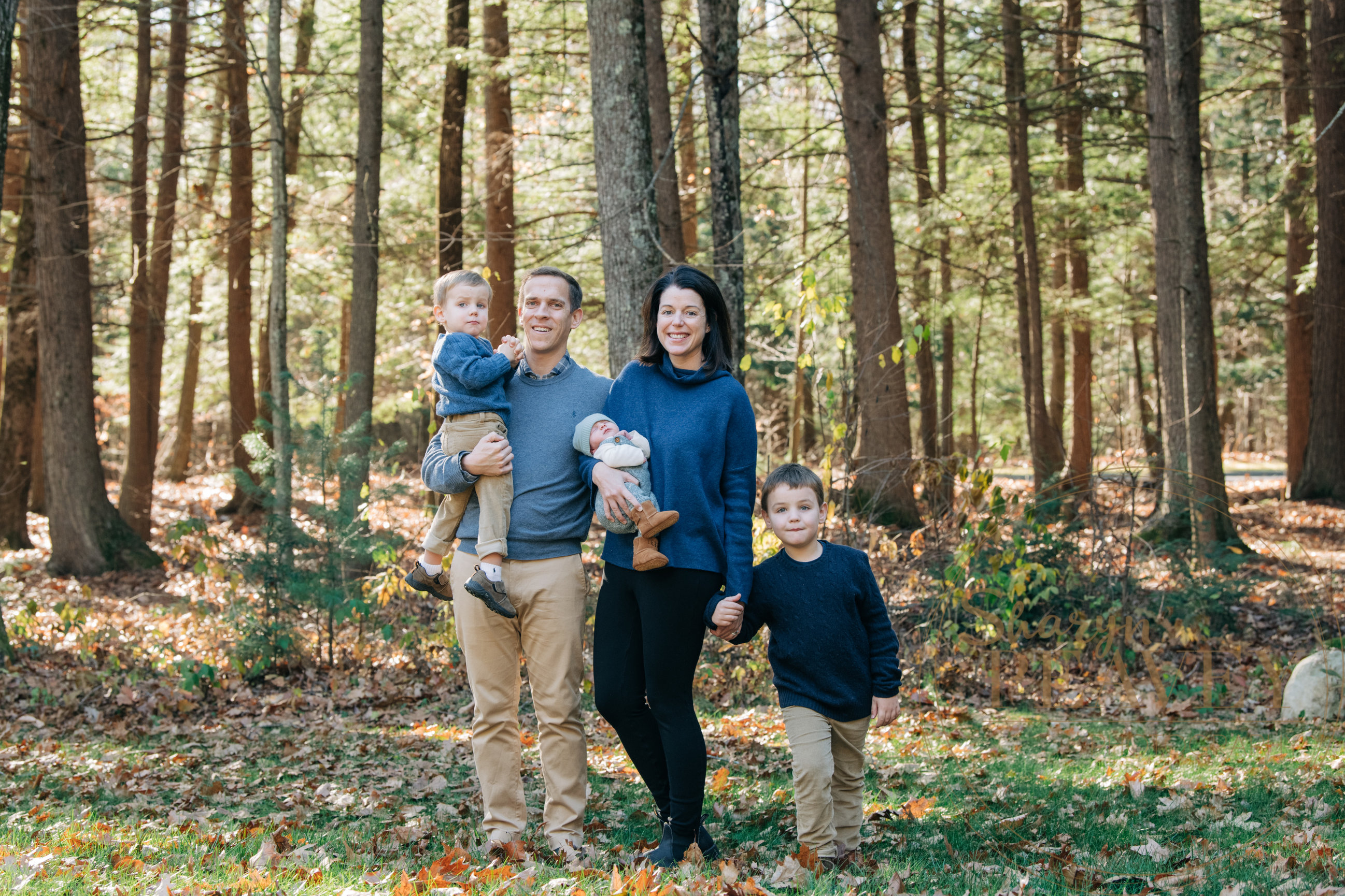 What To Wear: Fall Family Outfit Ideas - Sharyn Peavey Photography