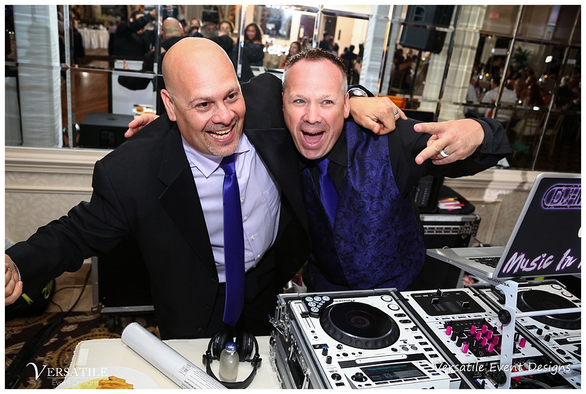 Professional DJ Services Can Make Or Break The Party: Here’s How!