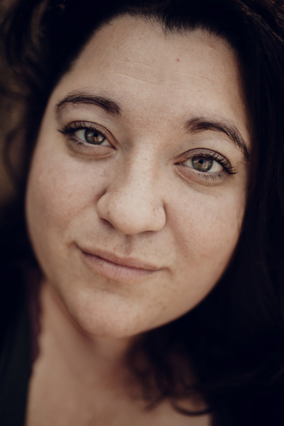 See the Real You, Not the Photoshoped One - TaraLyn Photography