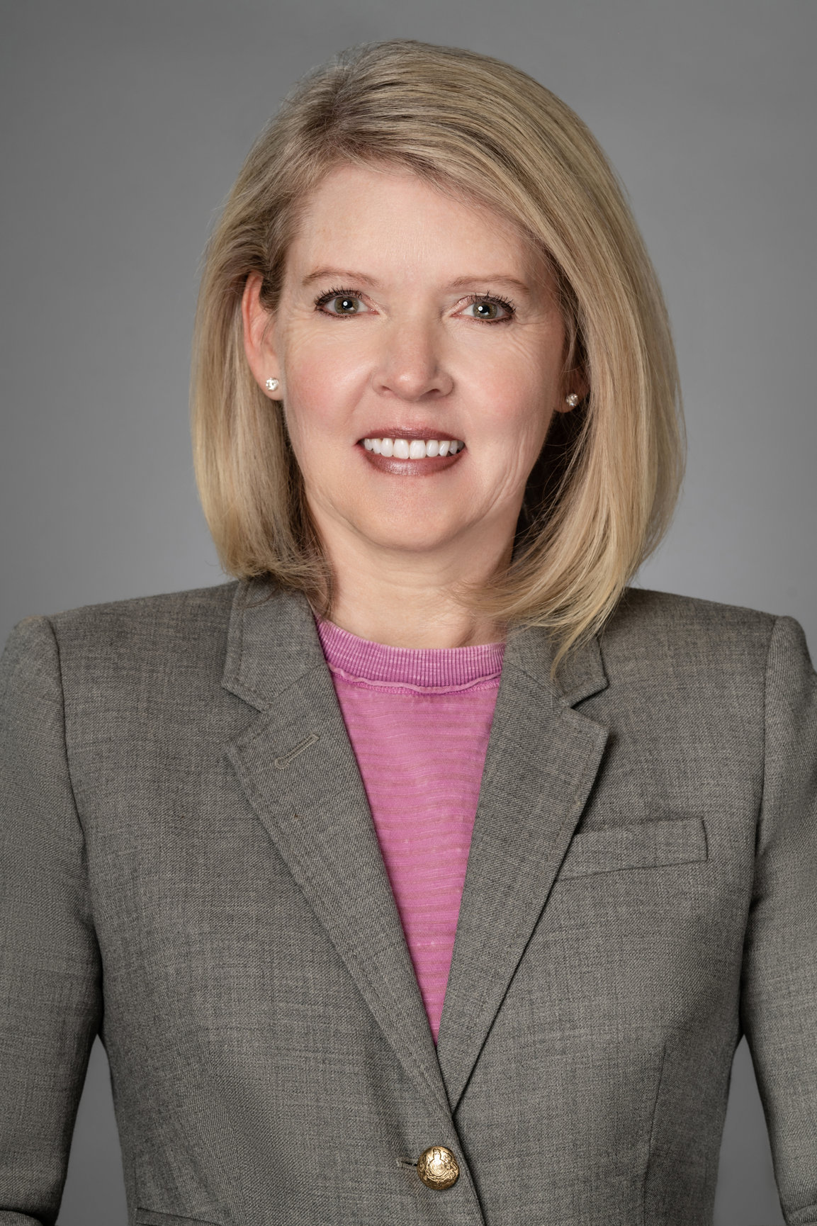 3 Headshots that Every Professional Needs to Have