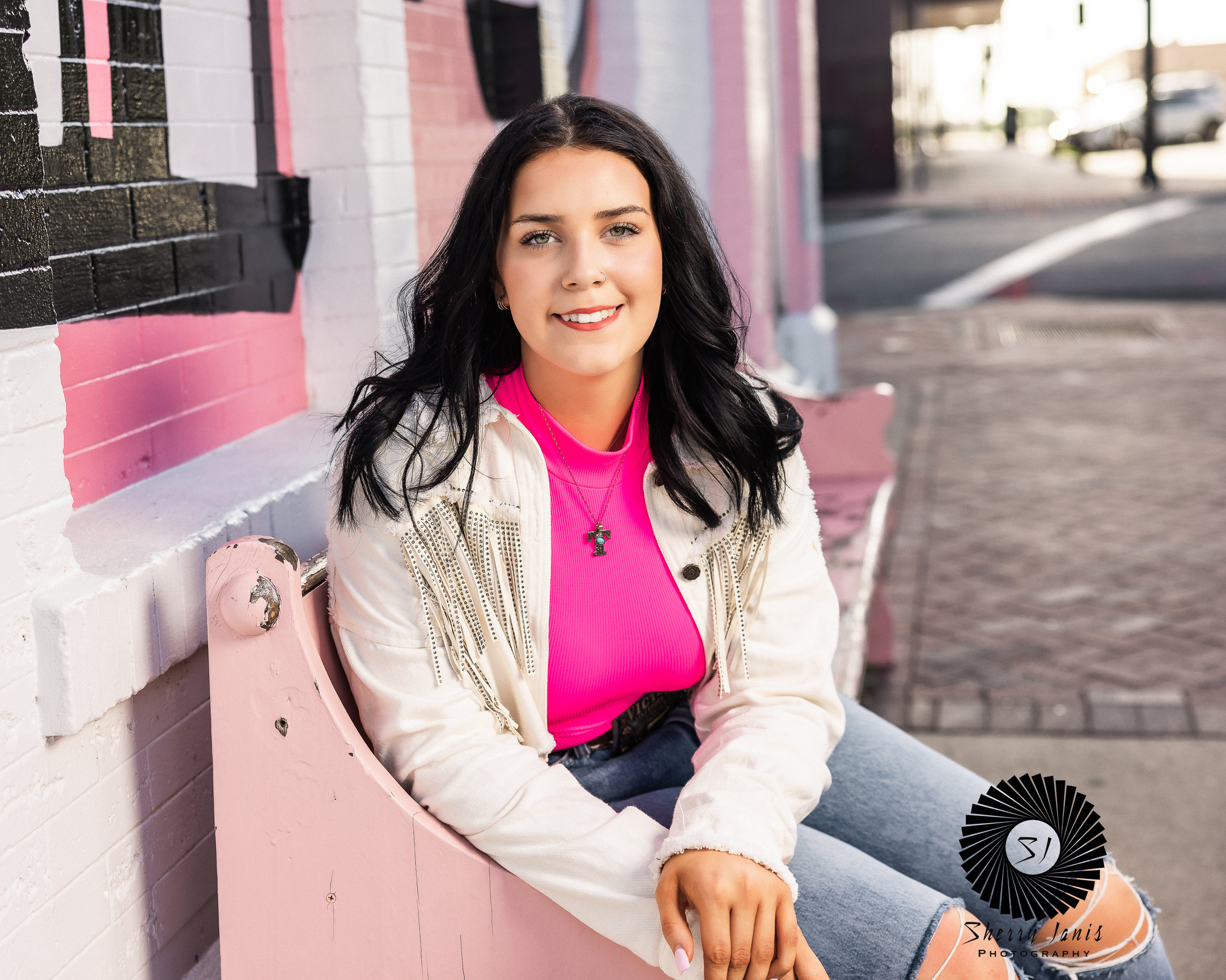 Taylor! - Sherry Janis