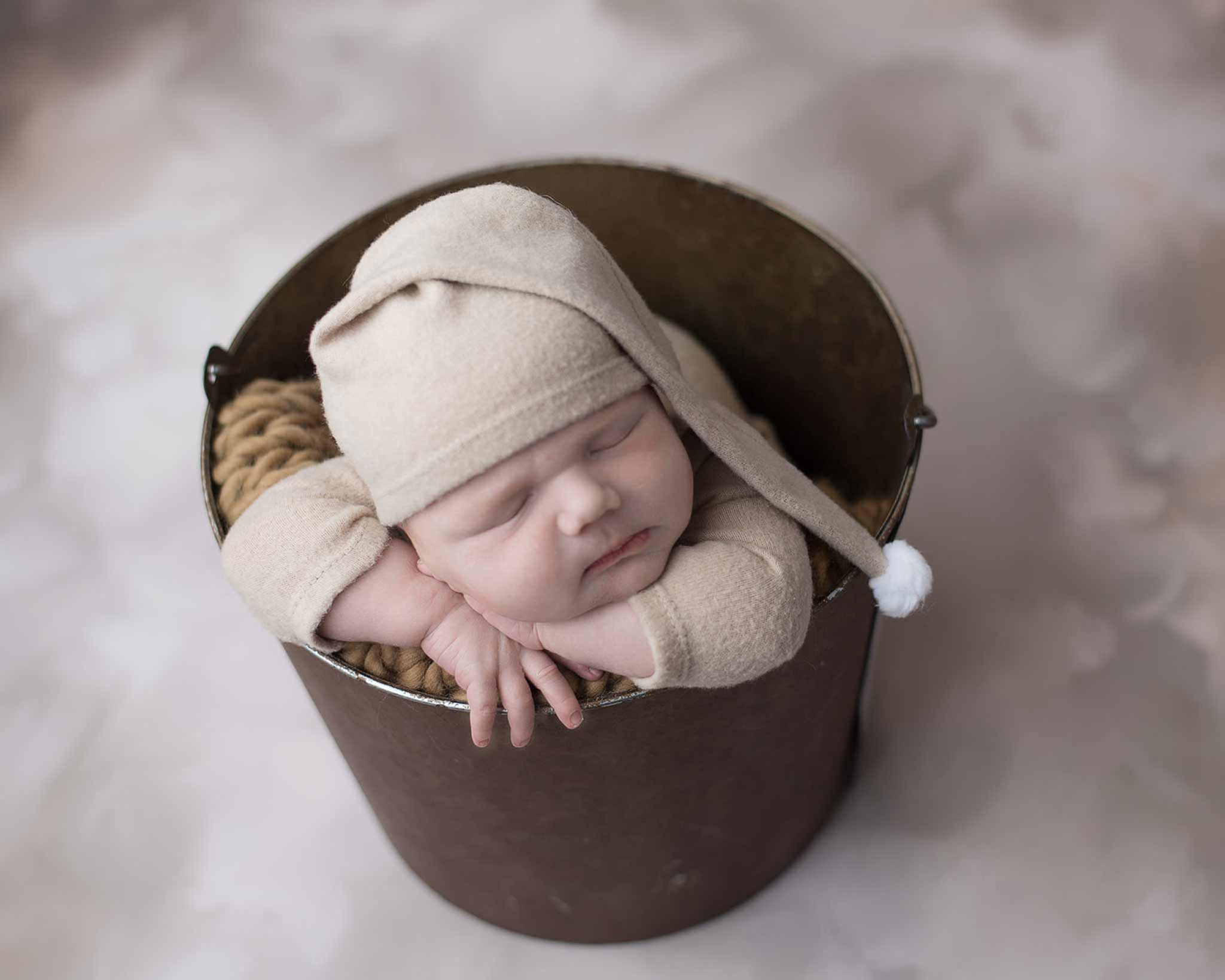 Hickory, NC Newborn Photographer poses newborn in bucket - Heidi Houser ...