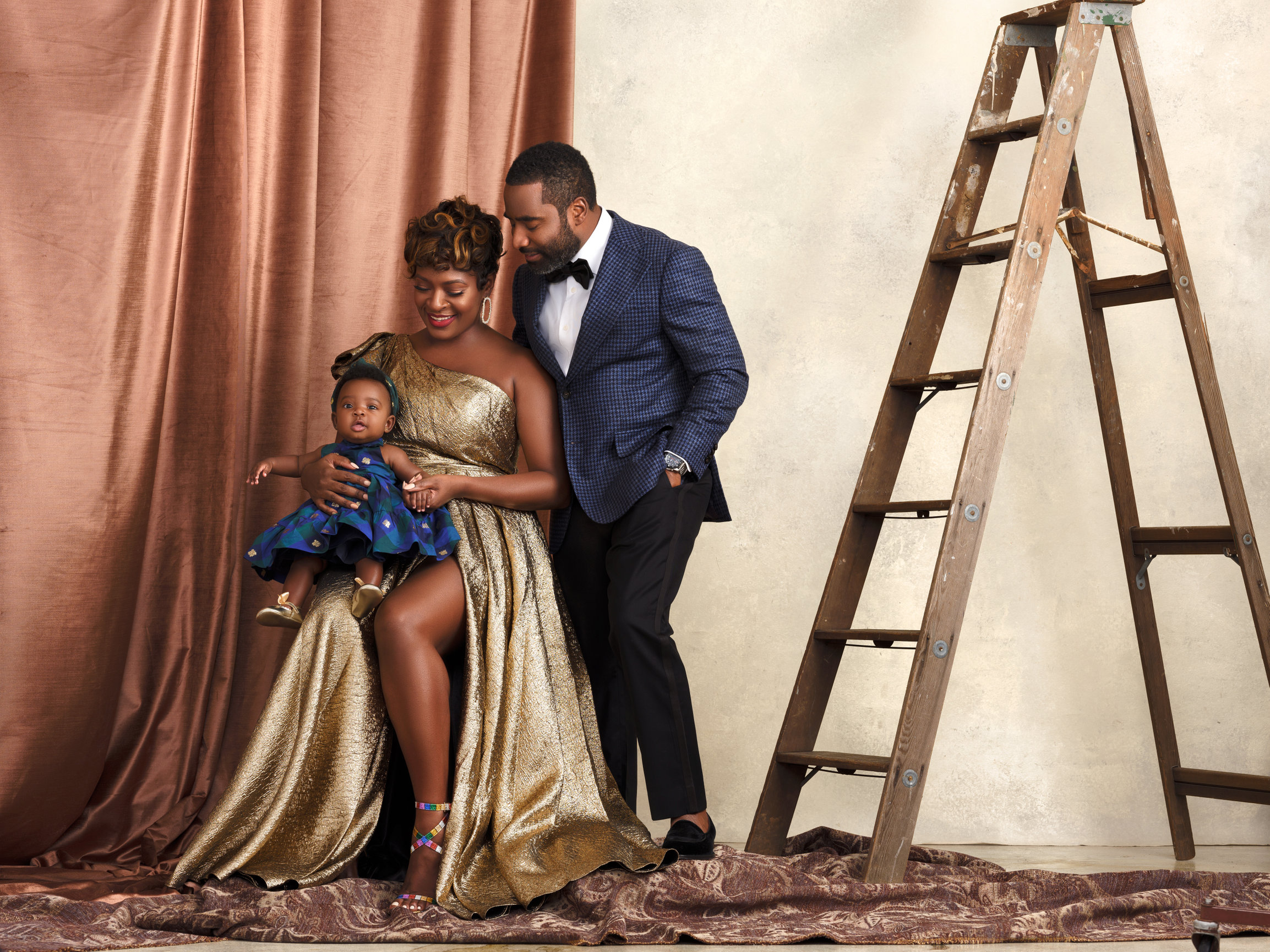 2022 SBS HOLIDAY PORTRAIT - Sophia Barrett Studios